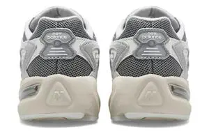 NEW BALANCE 725 "grey White" Sneakers - Gray/white