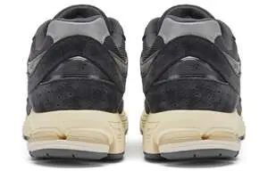 NEW BALANCE 2002r "phantom" Lace-up Sneakers - Black