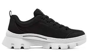 Sketchers Roadies Surge Sneakers