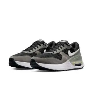 Nike Max Systm Low Top Sneakers