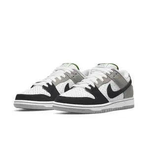 Nike Dunk Low Pro "chlorophyll" Sneakers - White/gray/black