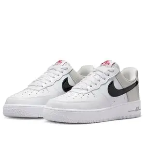 Nike Force 1 '07 Essential Sneakers - White/black
