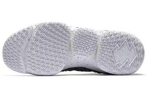 Nike Lebron 15 Ep "ashes" Basketball Sneakers - Black/white
