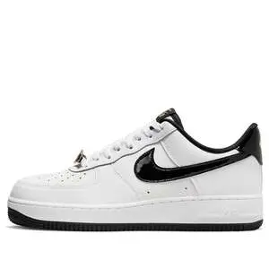 Nike Nike Air Force 1 '07 LV8 'World Champ' Sneakers White/black