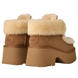 UGG Esmee Lace-up Platform Boots - Chestnut
