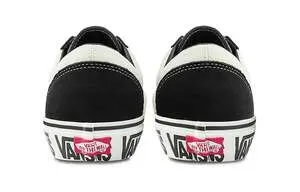 VANS Style 36 Low Top Sneakers - Black/white