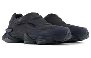 NEW BALANCE 8040 Sneakers - Black/navy