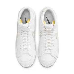 Nike Blazer Mid '77 Se High Top Sneakers - White/grey