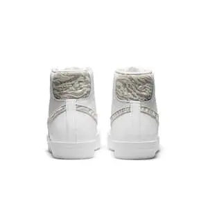 Nike Blazer Mid '77 Se High Top Sneakers - White/grey