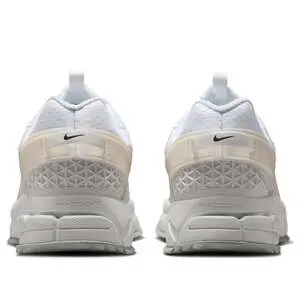 Nike Zoom Vomero Roam Sneakers - White/summit White/phantom