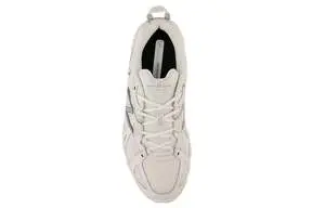 NEW BALANCE 610 Low Top Sneakers - White/black