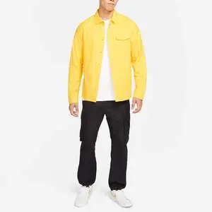 Nike Lightweight Cargo Pants With Multiple Pockets
