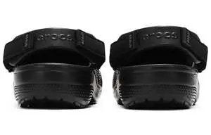 CROCS Classic Clog Casual Sandals