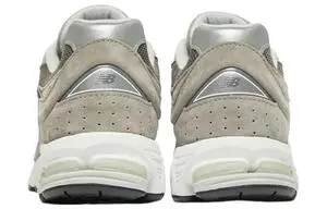 NEW BALANCE 2002r Sneakers - Grey