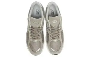 NEW BALANCE 2002r Sneakers - Grey