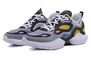 LI-NING Comet Sneakers