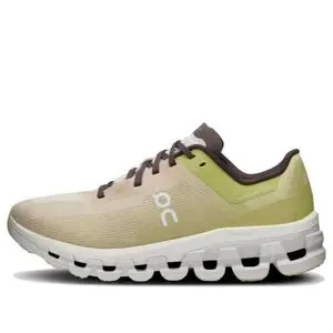 On Cloudflow 4 Sneakers - Zest/frost