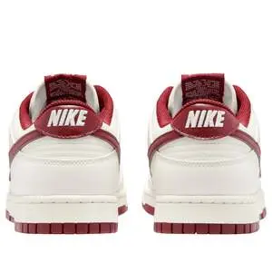 Nike Dunk Low Retro Sneakers