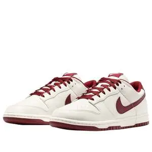 Nike Dunk Low Retro Sneakers