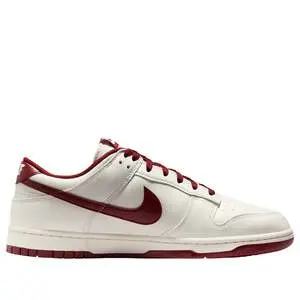 Nike Dunk Low Retro Sneakers