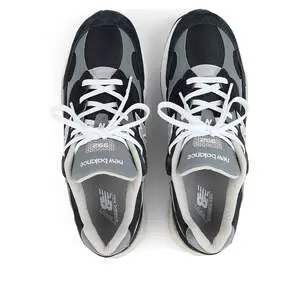 NEW BALANCE 992 Miusa Athletic Sneakers - Black/grey