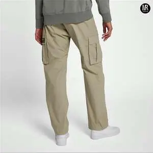 Nike Cargo Pants With Multiple Pockets