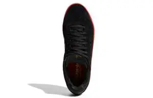 Adidas Tyshawn "black Scarlet - Black/red