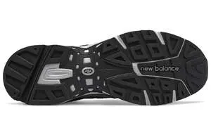 NEW BALANCE 827 Grey - Black