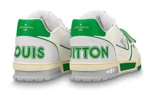 LOUIS VUITTON Trainers - White/green