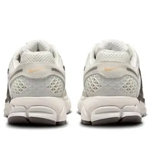 Nike Zoom Vomero Sneakers - Light Bone/ironstone