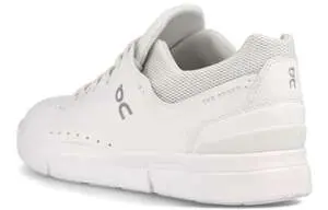 On The Roger Advantage Sneakers