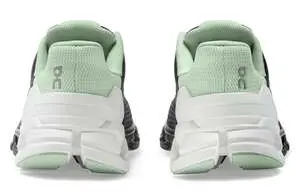 On Cloudflyer - Black/white/green
