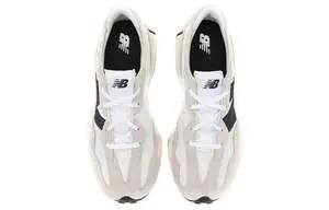 NEW BALANCE 327 Sneakers - Cream/white