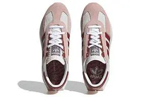 Adidas Retropy E5 Low Top Sneakers - Pink/white