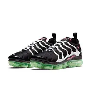 Nike Vapormax Plus Sneakers - Black