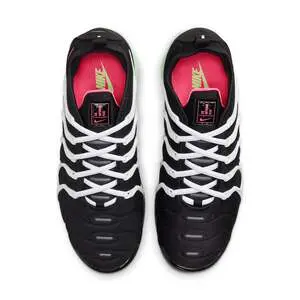 Nike Vapormax Plus Sneakers - Black