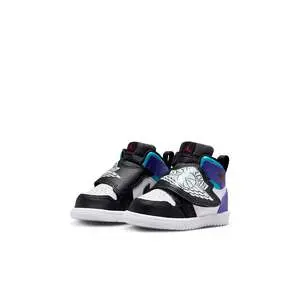 JORDAN 1 Sky High Top Sneakers