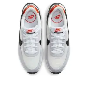 Nike Waffle Debut Sneakers - White/black
