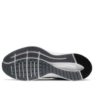 Nike Quest 3 Sneakers - Black