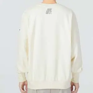 Nike Standard Issue Crewneck Sweatshirt