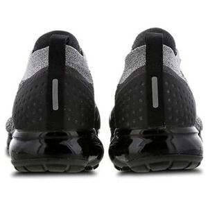 Nike Vapormax Flyknit 2 Sneakers - White-black