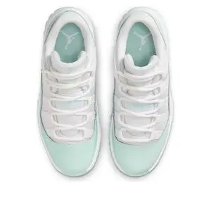JORDAN 11 Retro Low 'igloo