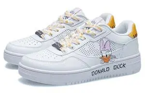 LI-NING Classic Skateboarding X Disney Daisy Low Top Sneakers