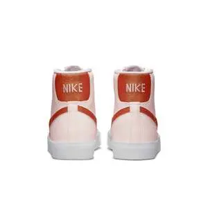 Nike Blazer Mid '77 Essential Sneakers - Pink/orange