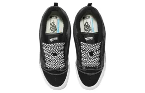 VANS Knu Skool Low Top Sneakers - Black/white
