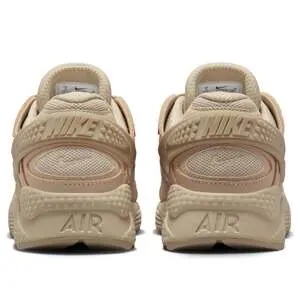 Nike Huarache Runner Sneakers - Beige