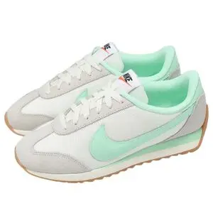 Nike Pacific Sneakers - White/green
