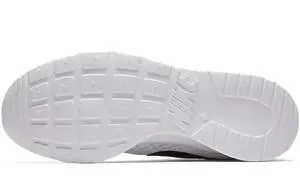 Nike Tanjun Sneakers - White/black
