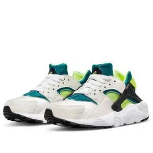 Nike Huarache Run Low Top Sneakers