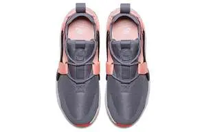 Nike Huarache City Low Athletic Sneakers - Grey/red